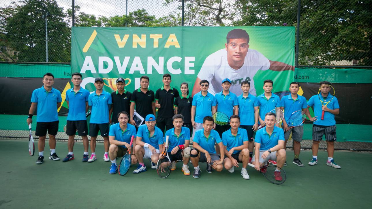 Lớp dạy tennis cơ bản cho người lớn tại TPHCM - Học Viện VNTA
