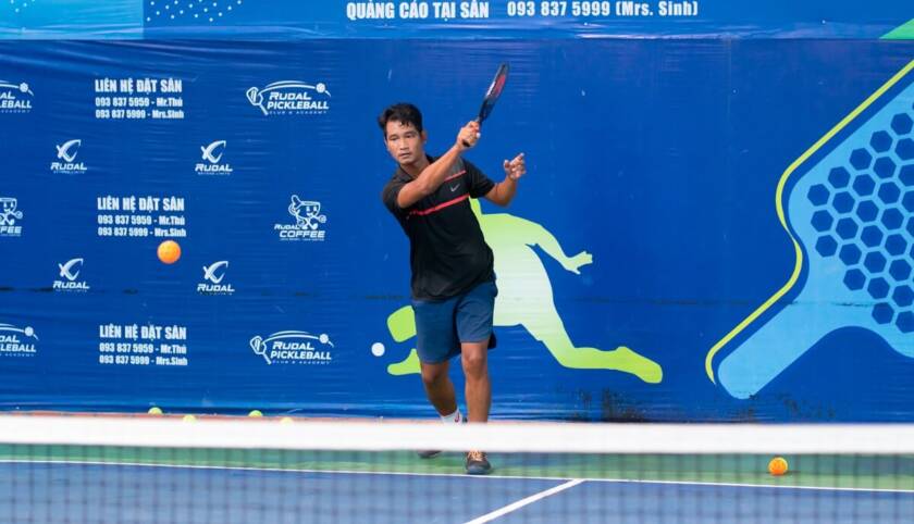 Hướng Dẫn Các Kỹ Thuật Đánh Pickleball Chi Tiết Cho Người Mới Bắt Đầu - Học Viện VNTA