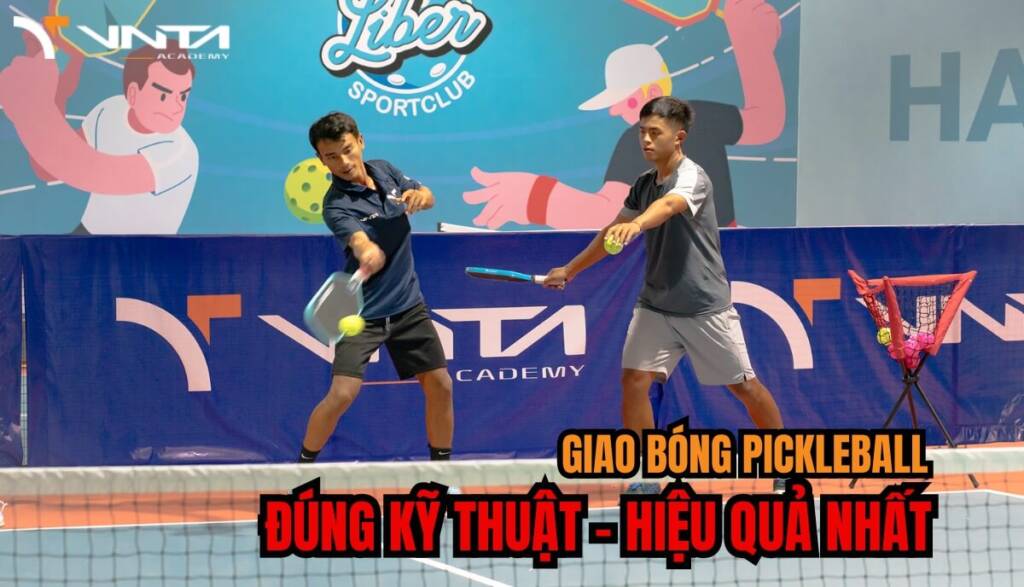 Hướng Dẫn Chi Tiết Kỹ Thuật Phát Bóng Pickleball Cho Người Mới Bắt Đầu